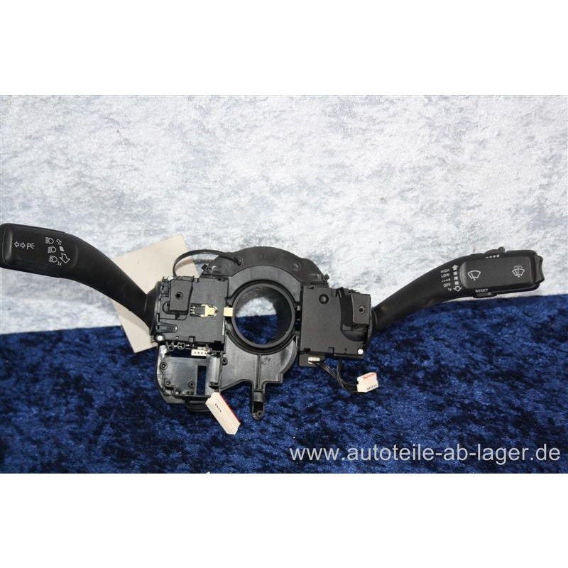 Audi AV Avant Indicator und Wiper Stalks Contro Unit Bj. 2008 8K0 953