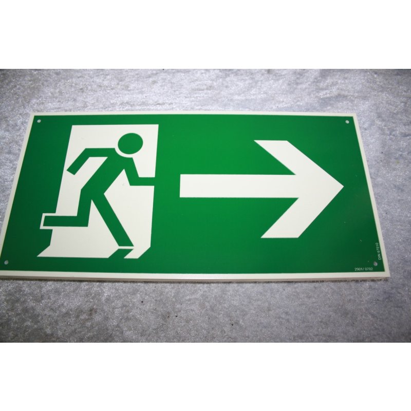 Kunststoffschild Schild Fluchtweg Notausgang Rettungsweg Rettungszeic